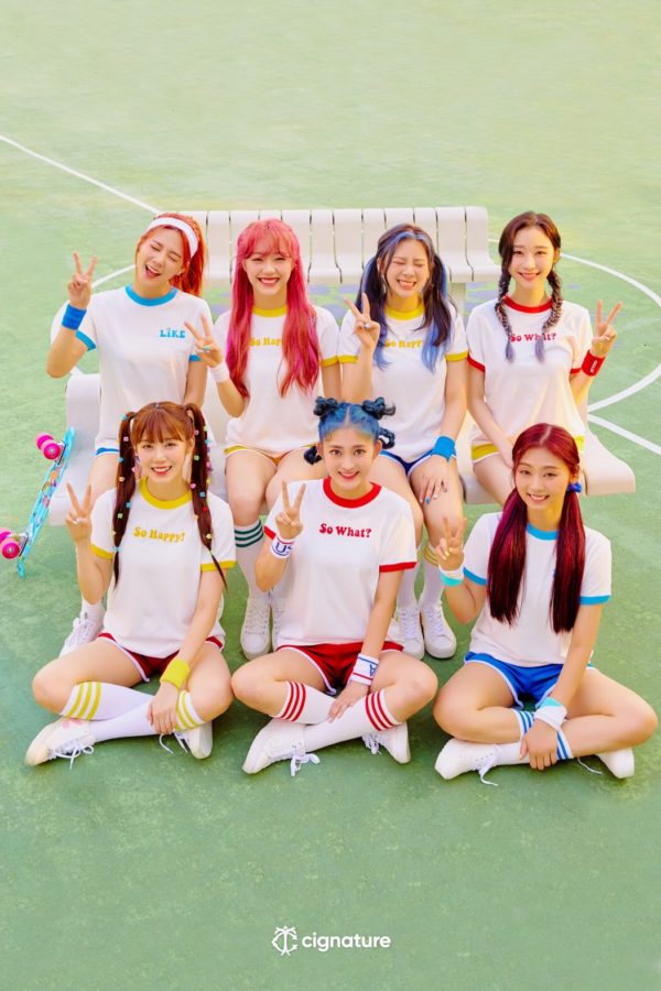 Watch: cignature Returns With Energetic School-Themed “ARISONG” MV | Soompi