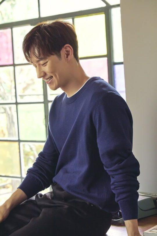 Lee Je Hoon Talks About His New Film “Collectors,” How Acting Changed ...