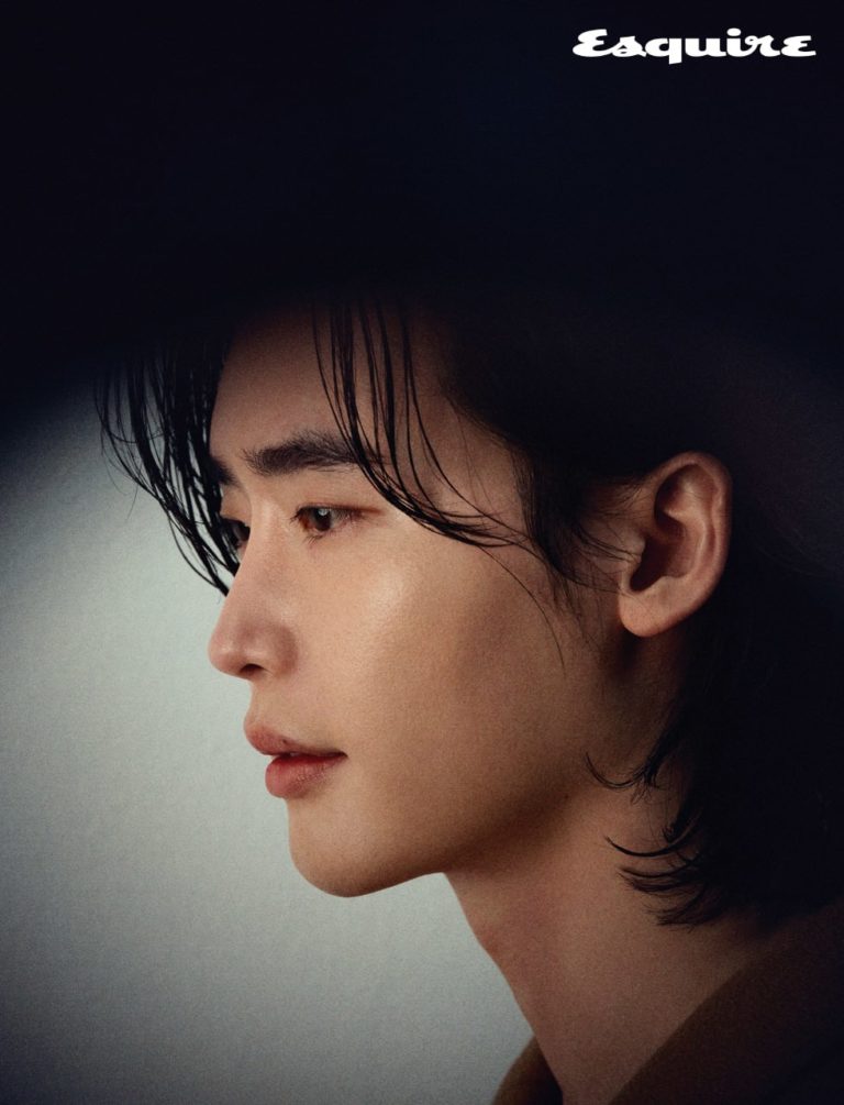 Lee Jong Suk Reflects On Military Service, His Character In “Romance Is ...