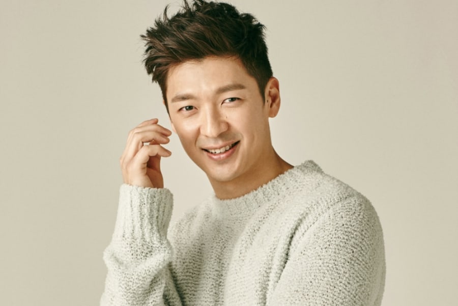 Singer Tim Announces Marriage In Heartfelt Letter | Soompi