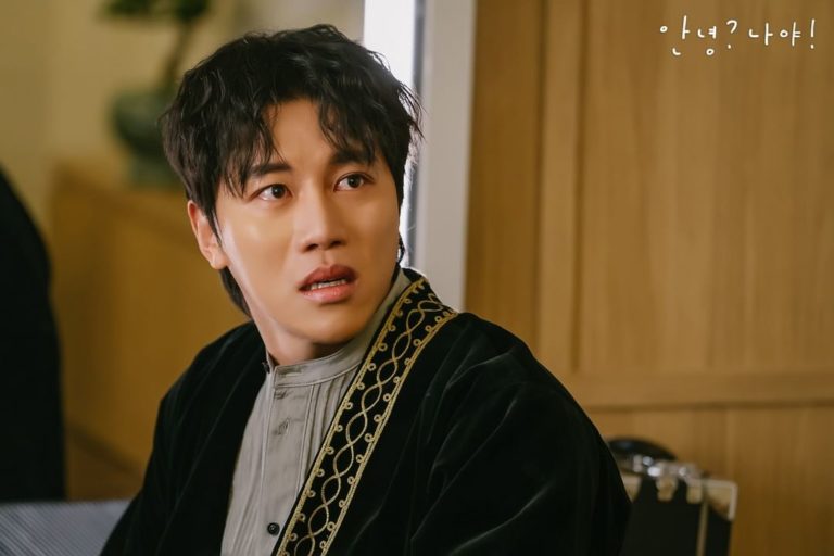 Choi Kang Hee And Lee Re Show Fun Chemistry As Older And Younger ...