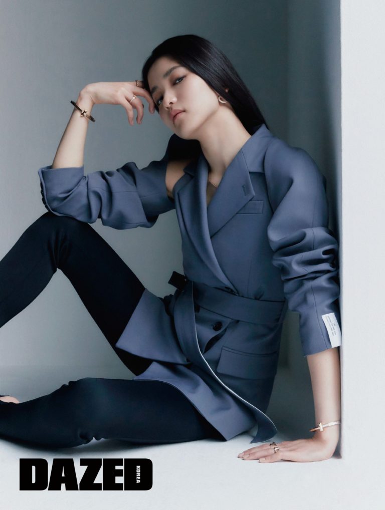 Kim Tae Ri Shares What She’s Been Up To, What It’s Like Living With Her ...