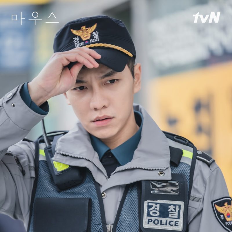 Lee Seung Gi And Lee Hee Joon Are More Serious Than Ever As They Work ...