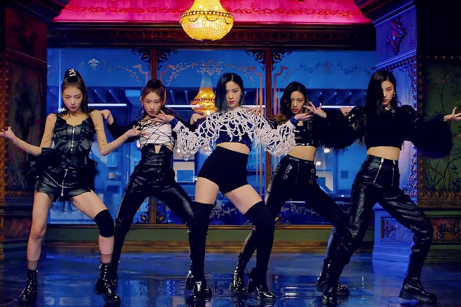 ITZY's "WANNABE" Becomes Their 1st MV To Reach 300 Million Views | Soompi