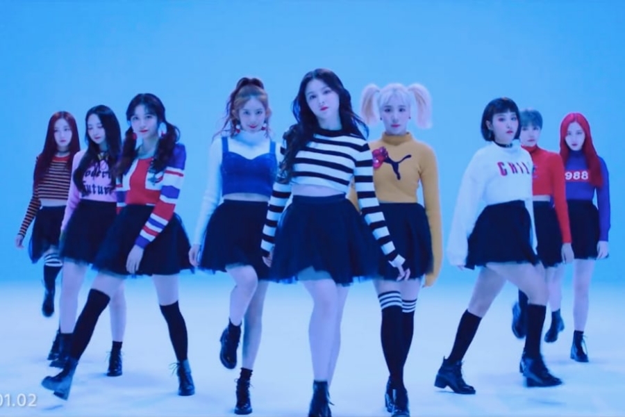 MOMOLAND Hits 500 Million Views With "BBoom BBoom" MV, Becoming 3rd K ...