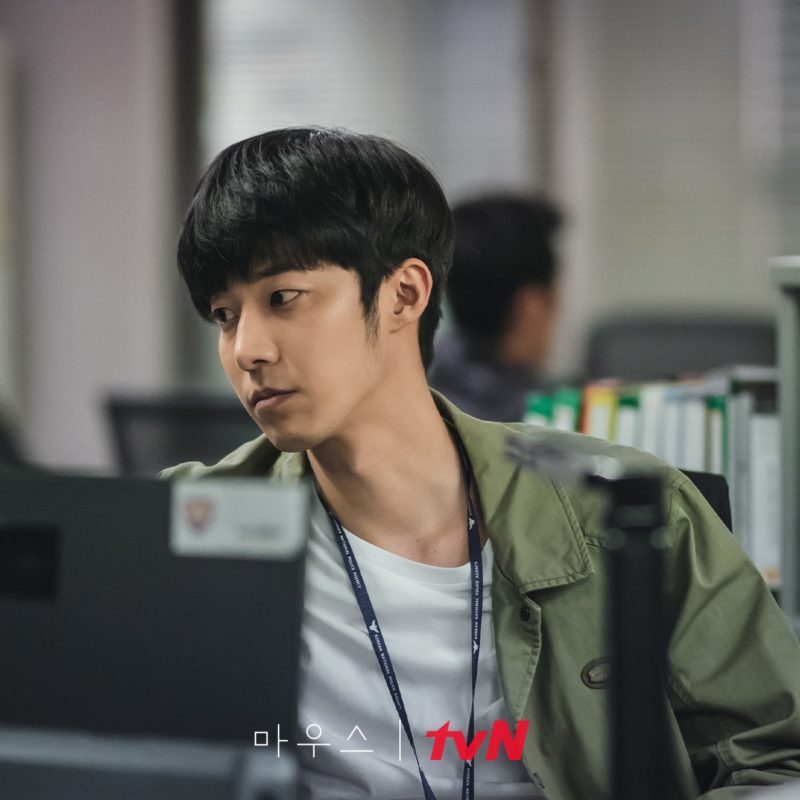 4 Intriguing Characters Who Remain Mysteries In “Mouse” | Soompi