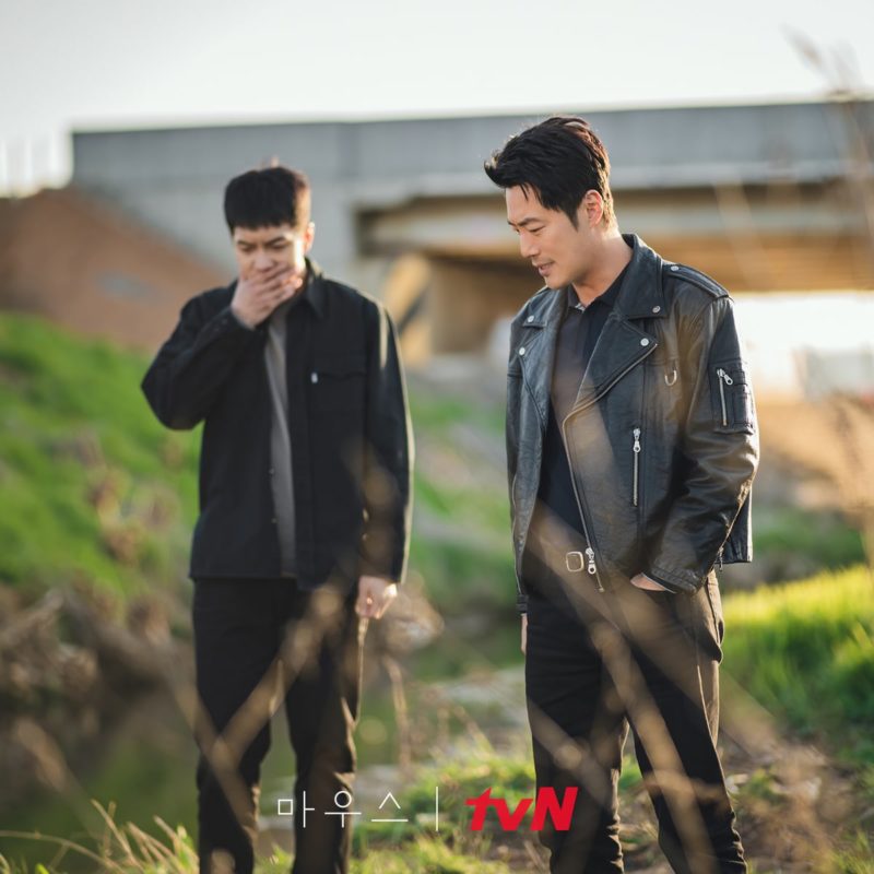 Lee Seung Gi Grows Rigid With Tension In Front Of Lee Hee Joon In ...