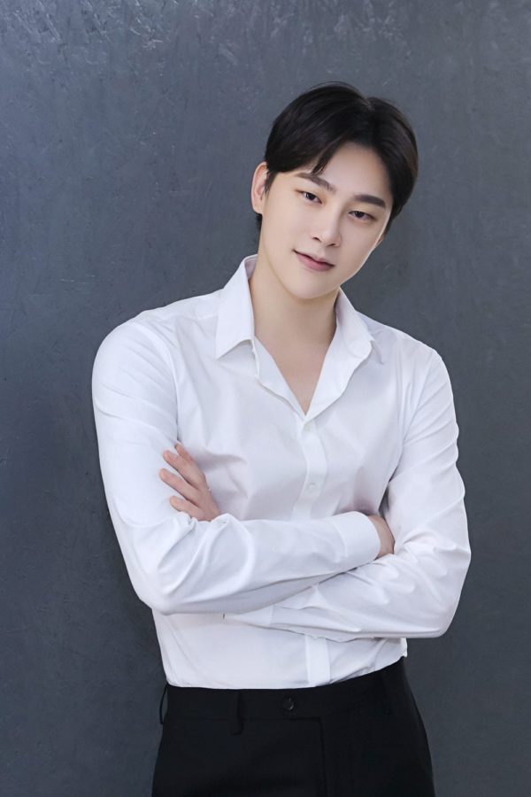 Kwon Hyun Bin Dishes On His Drama “Summer Guys,” Support From Yoo Seung Ho And BTS’s Jin, And ...