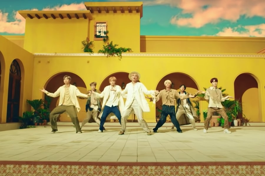 BTS's "Airplane Pt.2" Japanese Version Becomes Their 23rd Full Group MV To Hit 200 Million Views ...