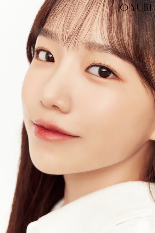 IZ*ONE’s Jo Yu Ri Opens Official Social Media Accounts + Unveils New ...