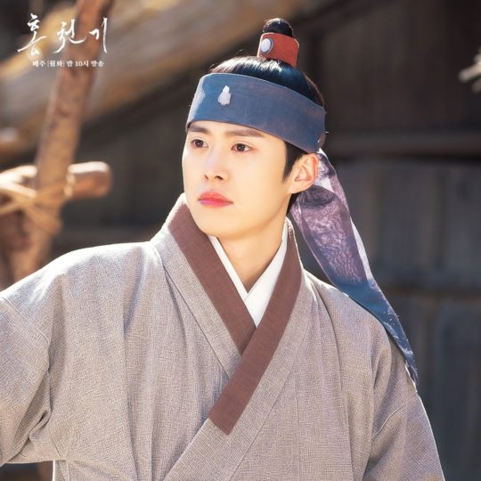 Kim Yoo Jung Has Contrasting Encounters With Her 2 Love Interests In ...