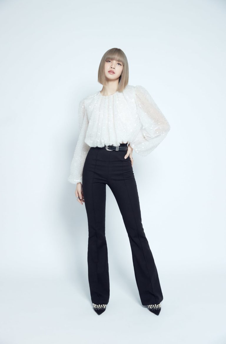 BLACKPINK’s Lisa Dishes On Her Solo Debut Track, Bandmates’ Support ...