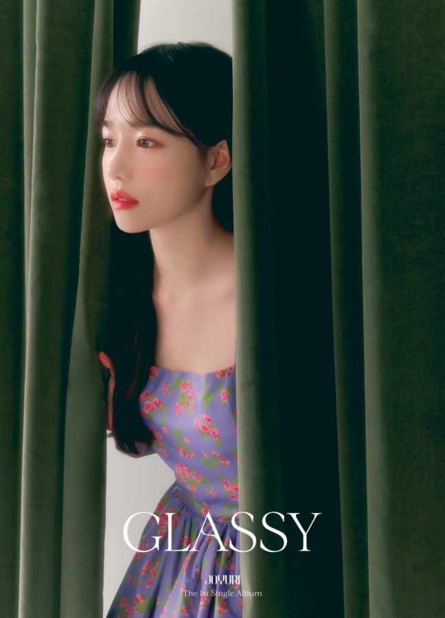 Watch: Jo Yu Ri Makes Solo Debut With Charming MV For “GLASSY” | Soompi