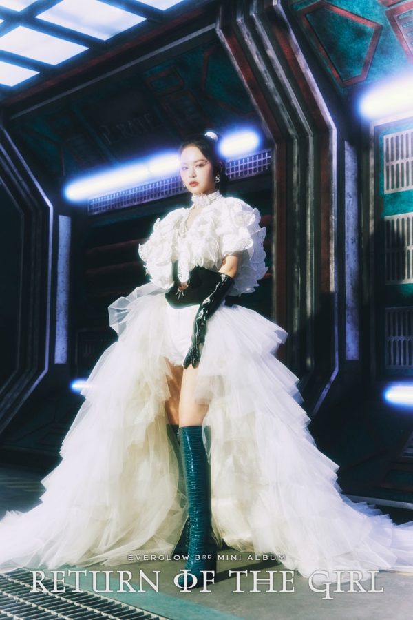 Watch: EVERGLOW Transforms Into Futuristic Fighters In Powerful “Pirate ...