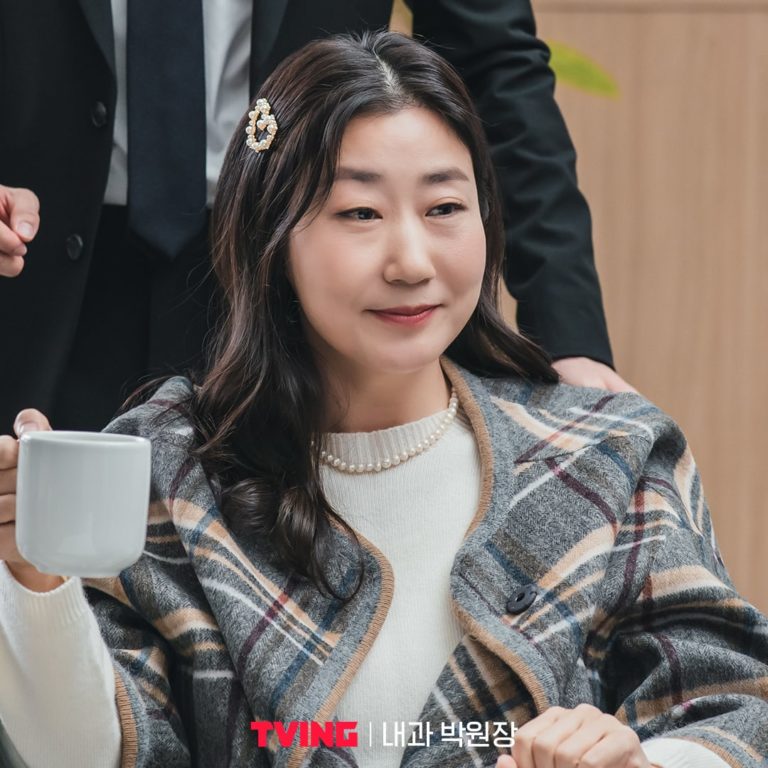 Ra Mi Ran Is A Loving Wife Who Likes The Finer Things In Life In ...