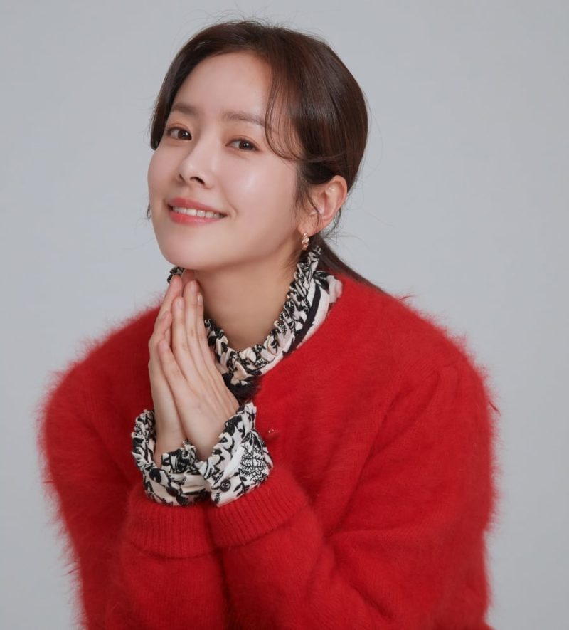 Han Ji Min Opens Up About Past Unrequited Love, How Her Outlook On Life ...