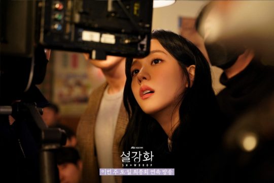“Snowdrop” Cast Shows Strong Chemistry Behind The Scenes | Soompi