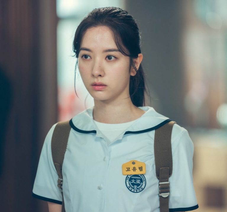 Upcoming Drama “Twenty Five, Twenty One” Previews Tense Moment Between Rivals Kim Tae Ri And ...