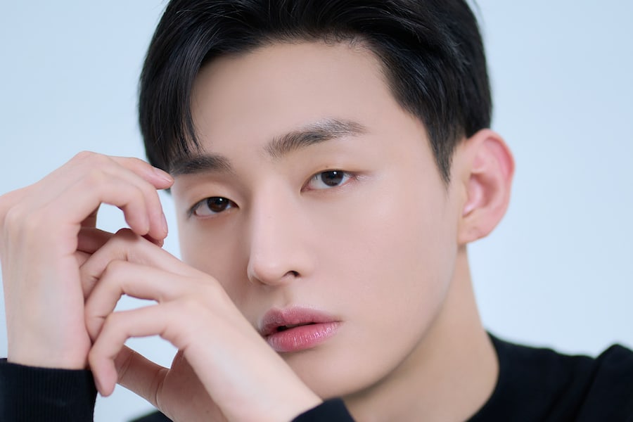 Yoon Ji Sung Confirmed To Make April Comeback Under New Agency | Soompi