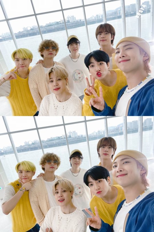 BTS Looks Back On Their Amazing Year By Sharing Adorable Group “Selfie ...