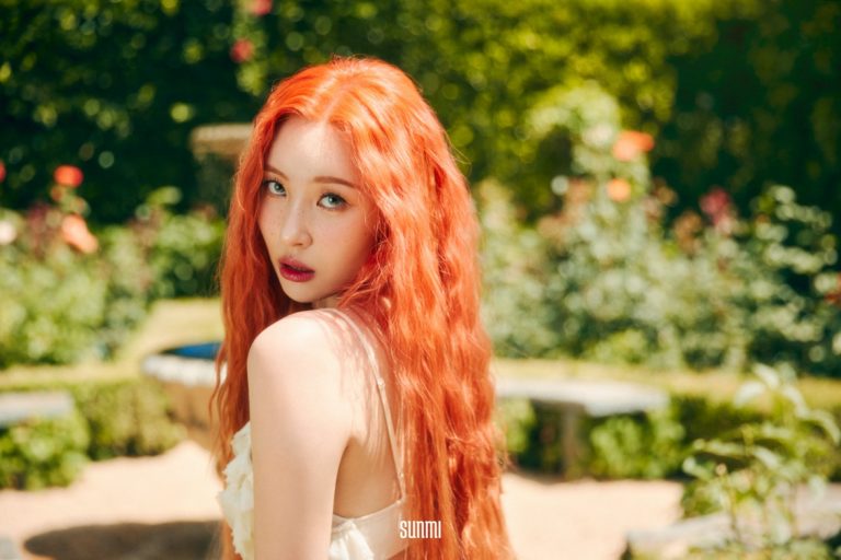 Watch: Sunmi Mesmerizes In Cinematic MV For “Heart Burn” Comeback | Soompi