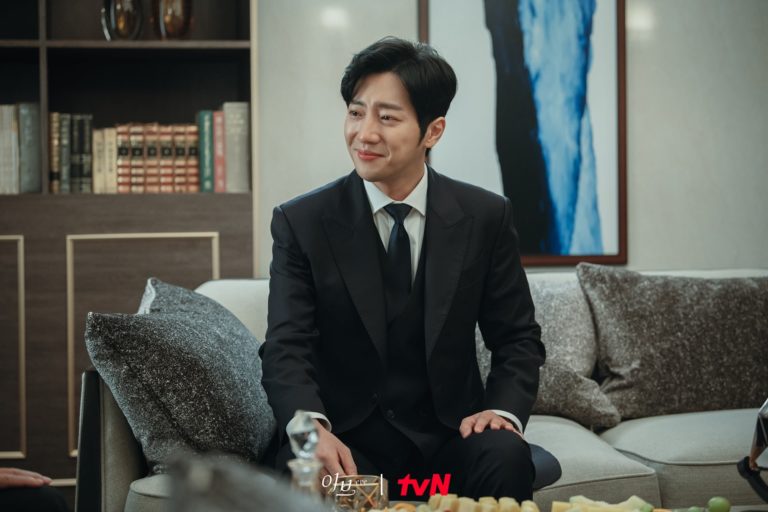 Lee Sang Yeob Hides His Secret Plans Behind A Cheery Smile In “Eve ...