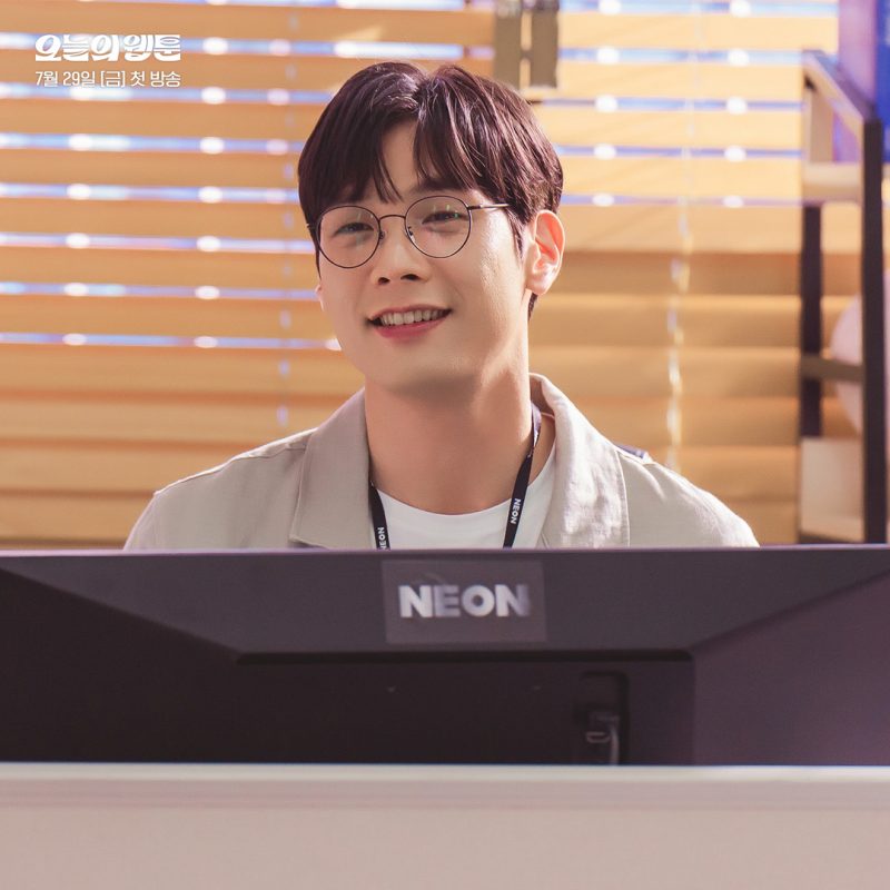 Choi Daniel Talks About Portraying His Character In “Today’s Webtoon ...