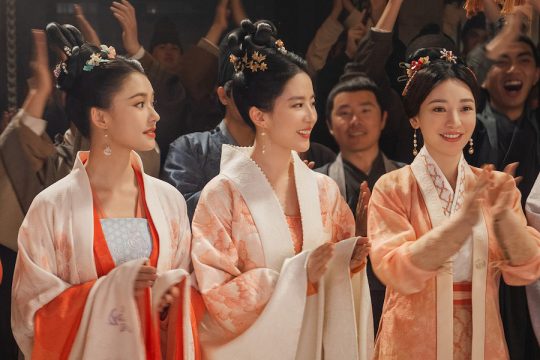 Heart-Fluttering Romance & Friendships: 6 Reasons To Watch C-Drama "A ...