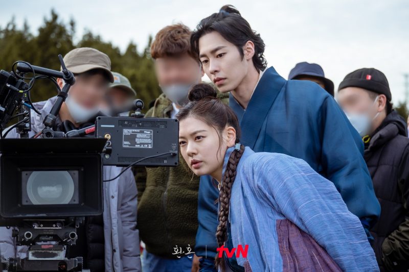 “Alchemy Of Souls” Soothes Viewers’ Hiatus Blues With Adorable Behind ... “Alchemy Of Souls” Soothes Viewers’ Hiatus Blues With Adorable Behind ...