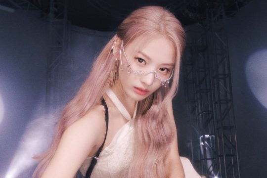 10 Female K-Pop Idols Who Look Impossibly Good in Pink Hair | Soompi