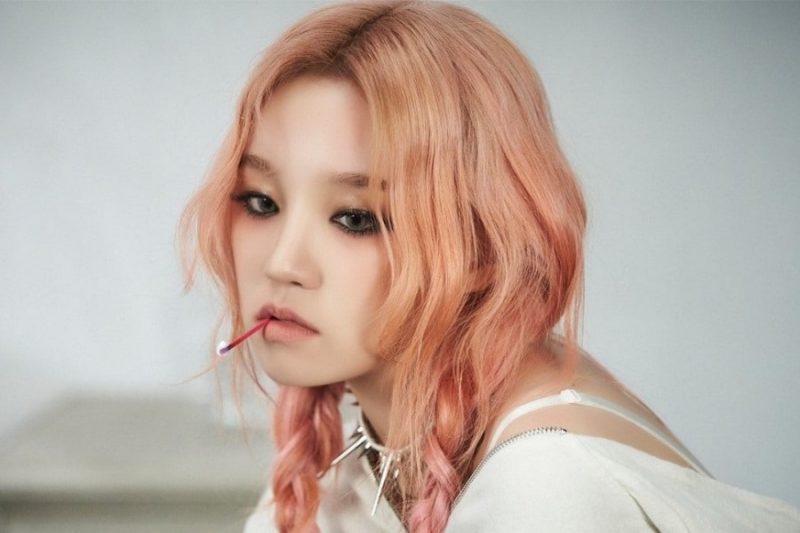 10 Female K-Pop Idols Who Look Impossibly Good in Pink Hair | Soompi