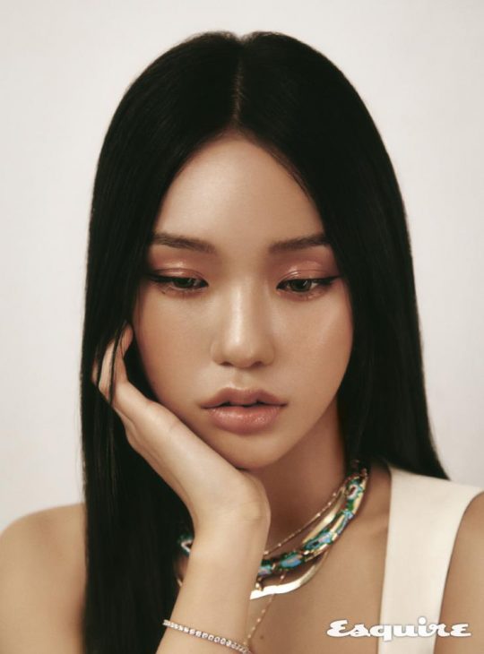 Oh My Girl's Mimi Reflects On Venturing Solo In "Earth Arcade" And "The ...