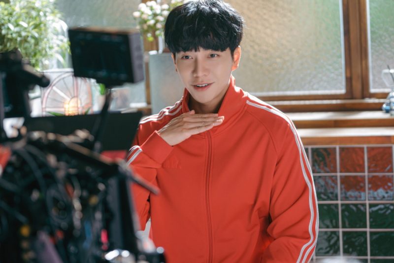 Lee Seung Gi, Lee Se Young, Kim Seul Gi, And Oh Dong Min Are Hard At ...