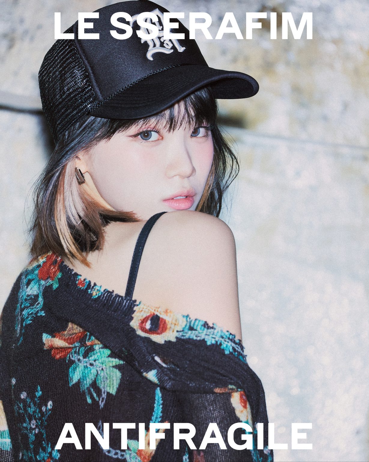 Update: LE SSERAFIM Drops Exciting New MV Teaser For 1st-Ever Comeback Track "ANTIFRAGILE" | Soompi