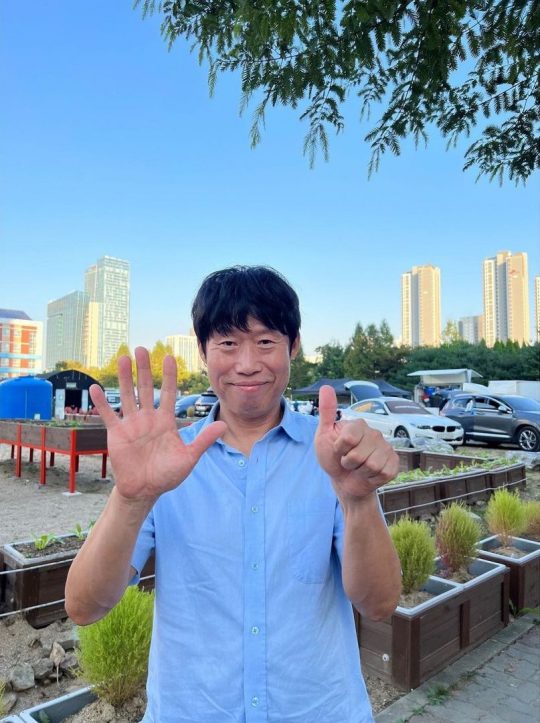 Hyun Bin, YoonA, Daniel Henney, And More Celebrate "Confidential ...