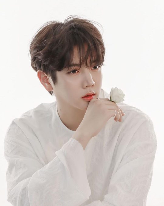 Ren Opens Up About NU'EST's Disbandment, Pros And Cons Of Promoting Solo, The Charm Of Musicals ...