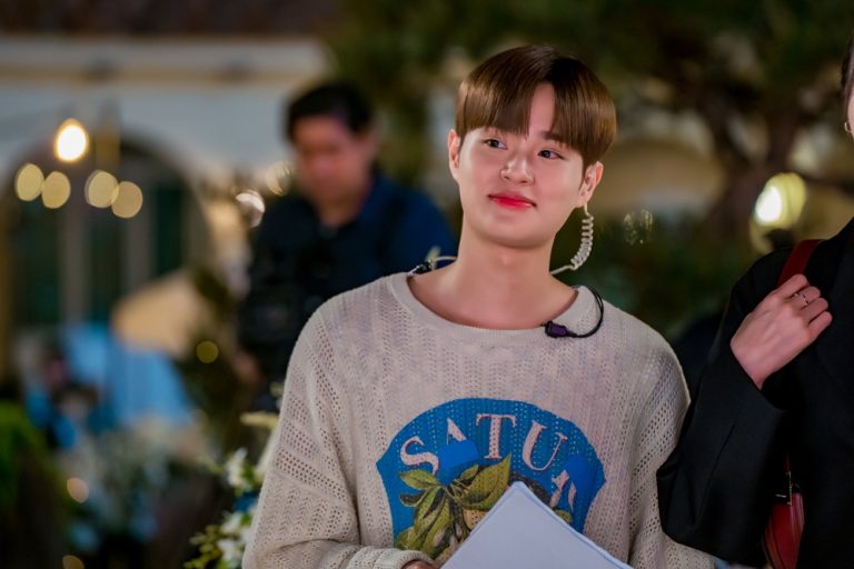 AB6IX's Lee Dae Hwi Talks About His Role In Choi Siwon And Lee Da Hee's ...