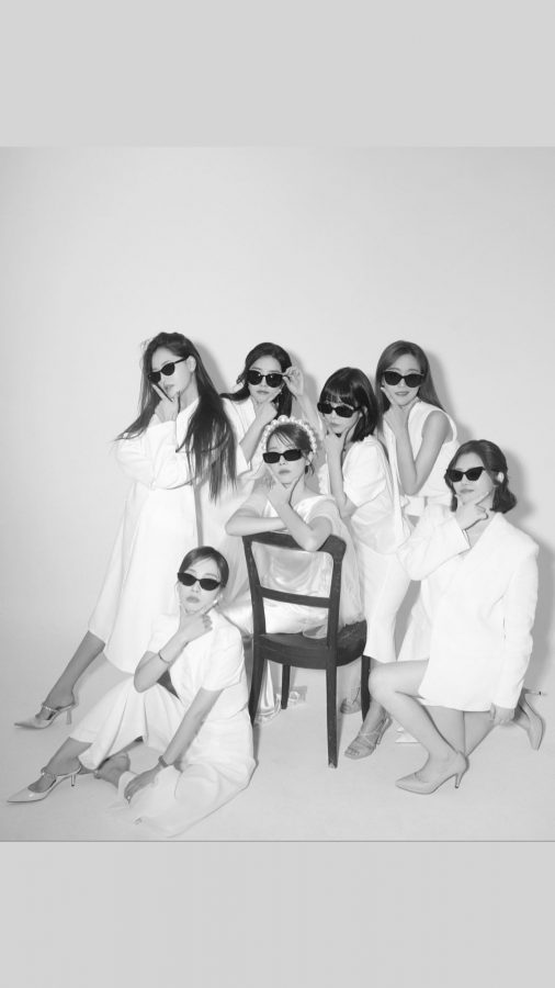 Rainbow Reunites For Go Woori's Wedding Photo Shoot | Soompi
