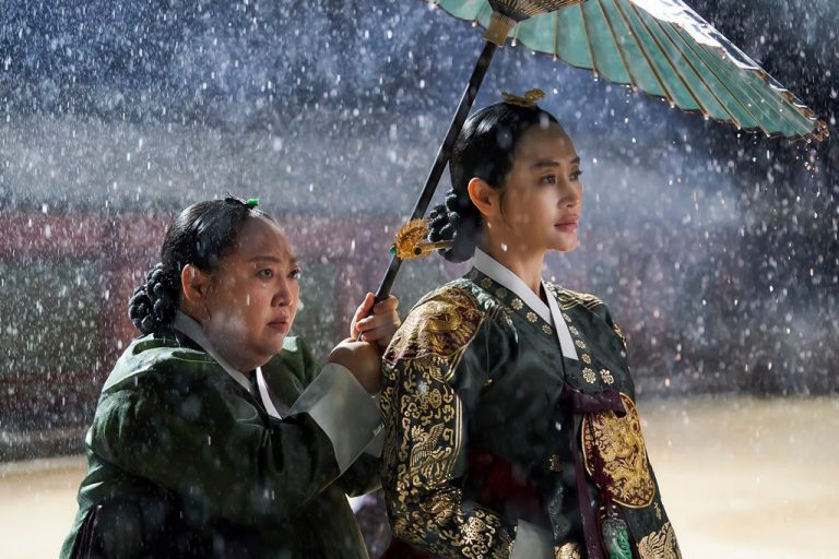 Kim Hye Soo Describes What Differentiates Her Role In "The Queen's ...