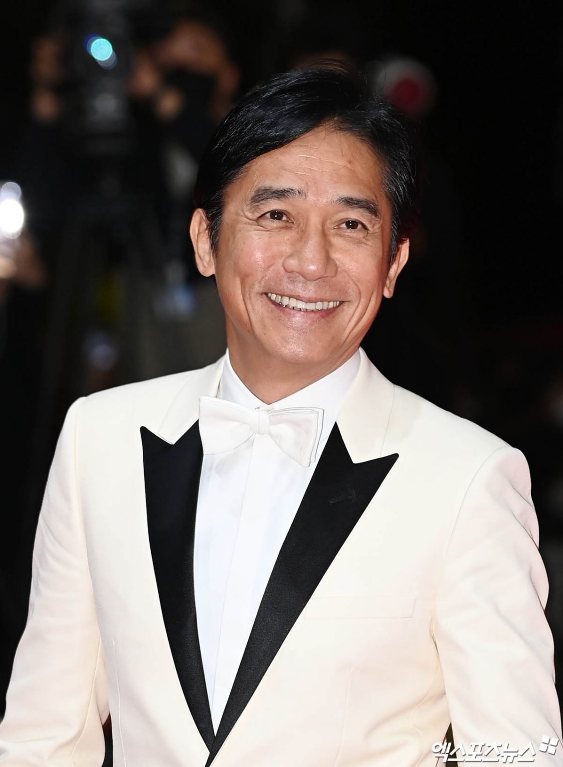 Stars Light Up The Red Carpet At 2022 Busan International Film Festival ...