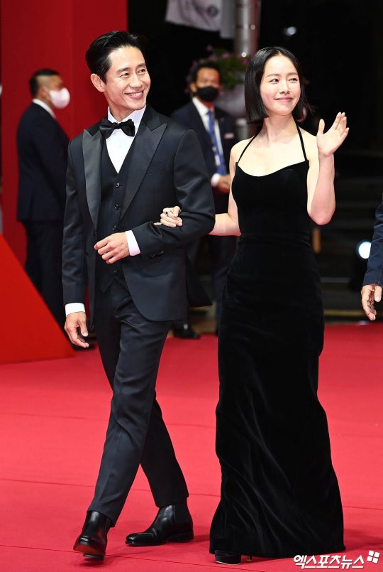 Stars Light Up The Red Carpet At 2022 Busan International Film Festival Opening Ceremony | Soompi