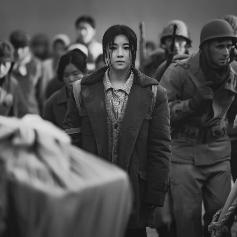 Kang Ha Neul And Ha Ji Won Transcend Time In Contrasting Dual Roles For ...