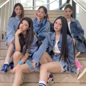 6 Style Trends That NewJeans Is Bringing Back With A Fresh Take | Soompi