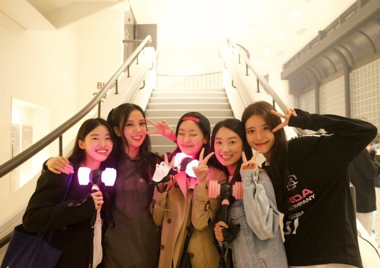 Jung Hae In, WINNER's Kang Seung Yoon, Kim Hye Yoon, And More Show Love ...