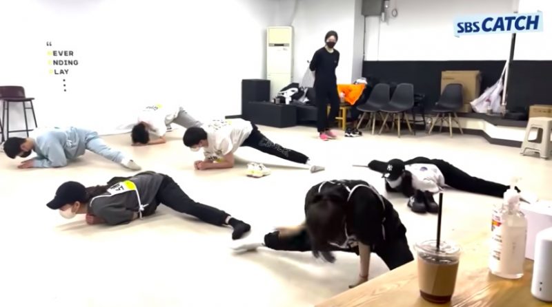 Watch: “Cheer Up” Cast Keep Their Energy High During Fun And Intense Dance Practice | Soompi