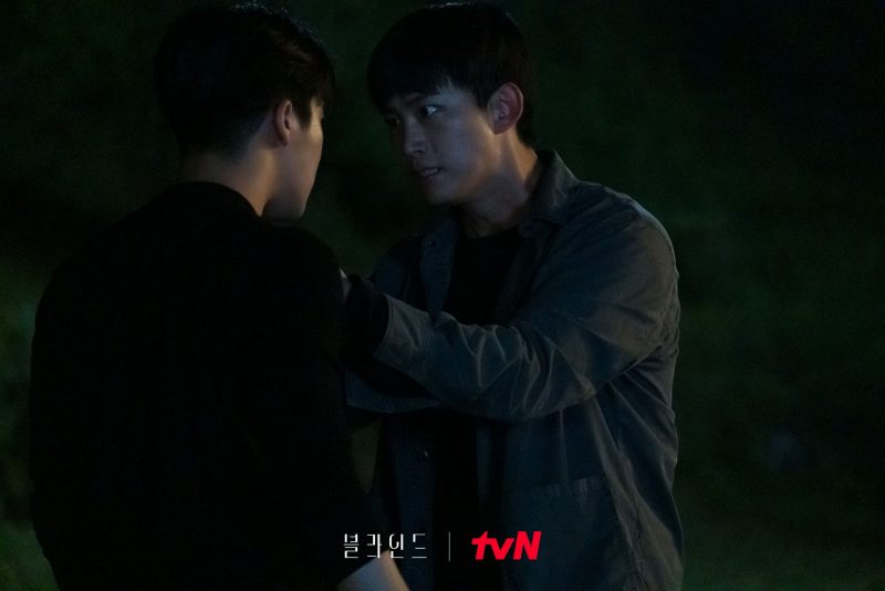 2PM’s Taecyeon Angrily Confronts Ha Seok Jin After Apink’s Jung Eun Ji Goes Missing In “Blind ...