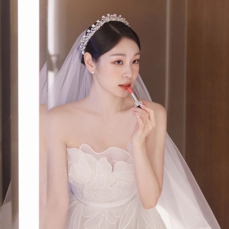 Update: Figure Skating Champion Kim Yuna Shares Beautiful Photos From ...