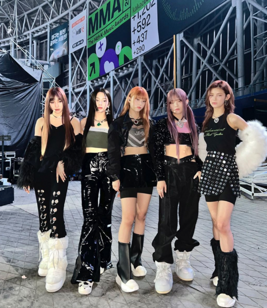 Ready For Winter: 12 Fashion & Hair Trends From K-Pop Stars | Soompi