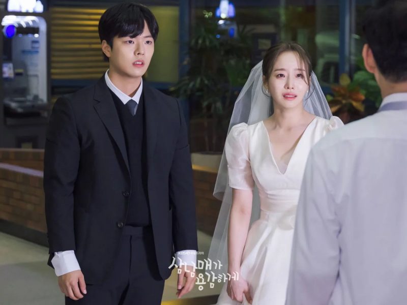 Moon Ye Won Breaks Down Sobbing As Her Wedding Falls Apart In “Three ...