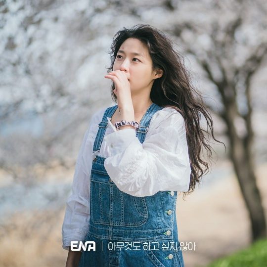 "Summer Strike" Director Shares How Seolhyun And Im Siwan Brighten Up The Filming Set | Soompi